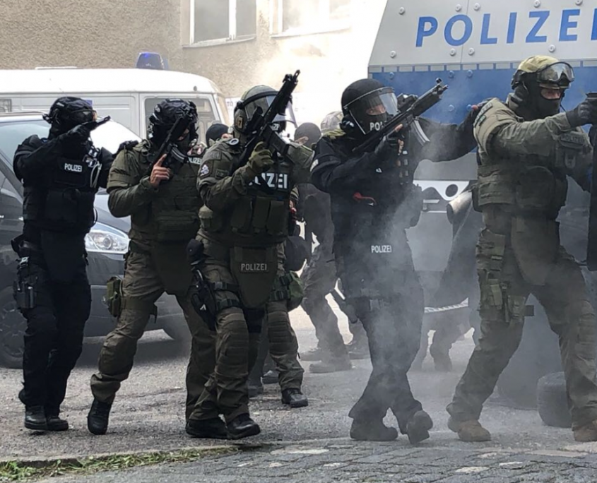 SEK - Spezialeinheit / Ausrüstung - Berlin City Cops